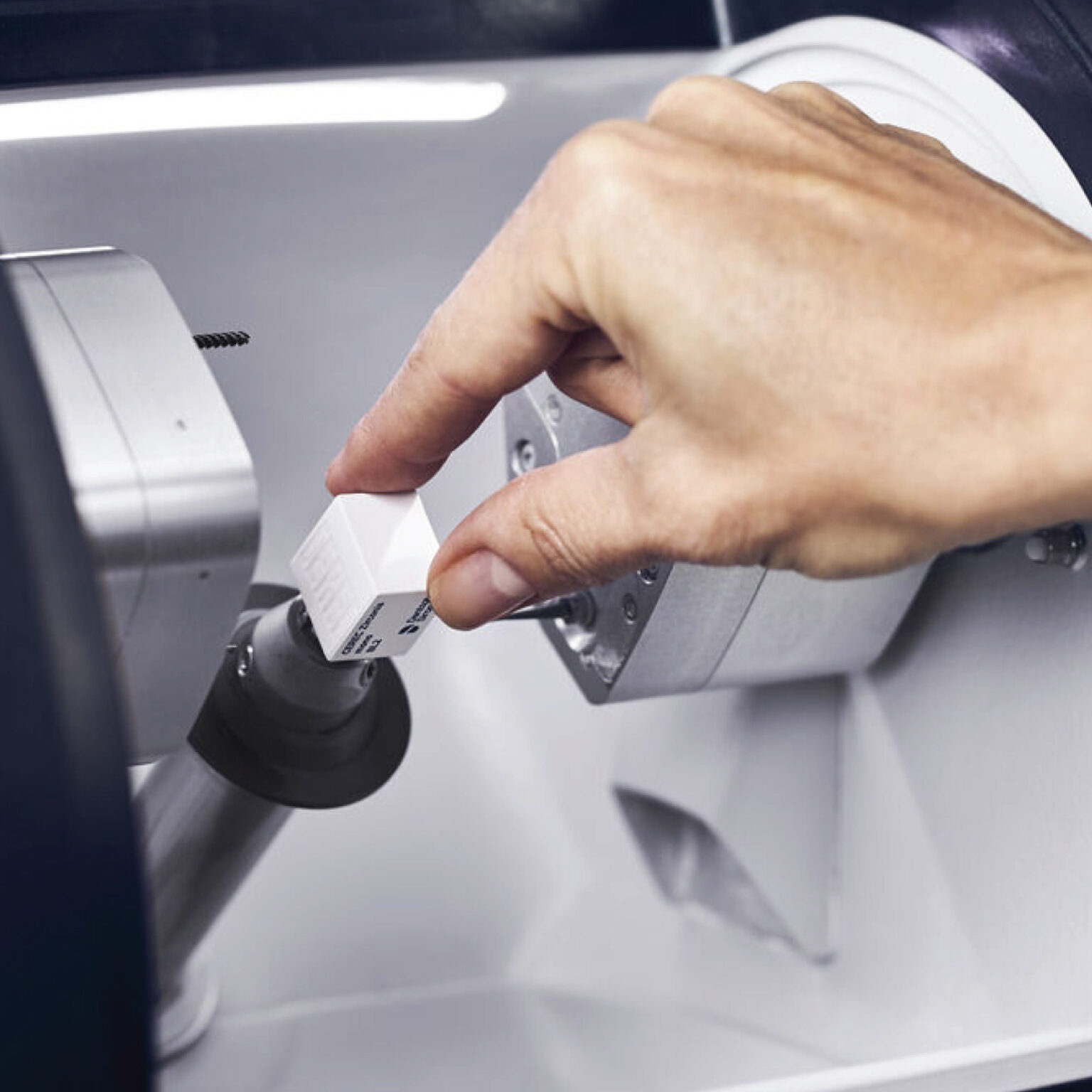 CEREC Primemill: Escaner intraoral - Representaciones Eurodent